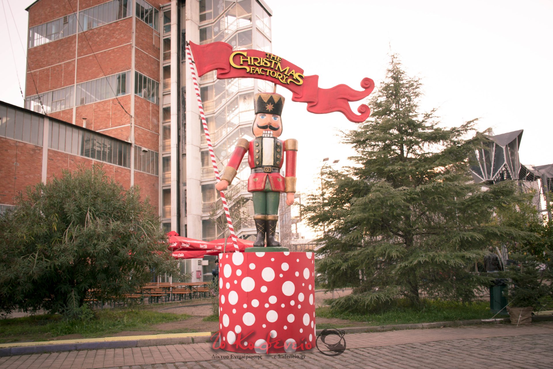 Πήγαμε στο Christmas Factory στην Τεχνόπολη (Ρεπορτάζ) | e-kafeneio.gr